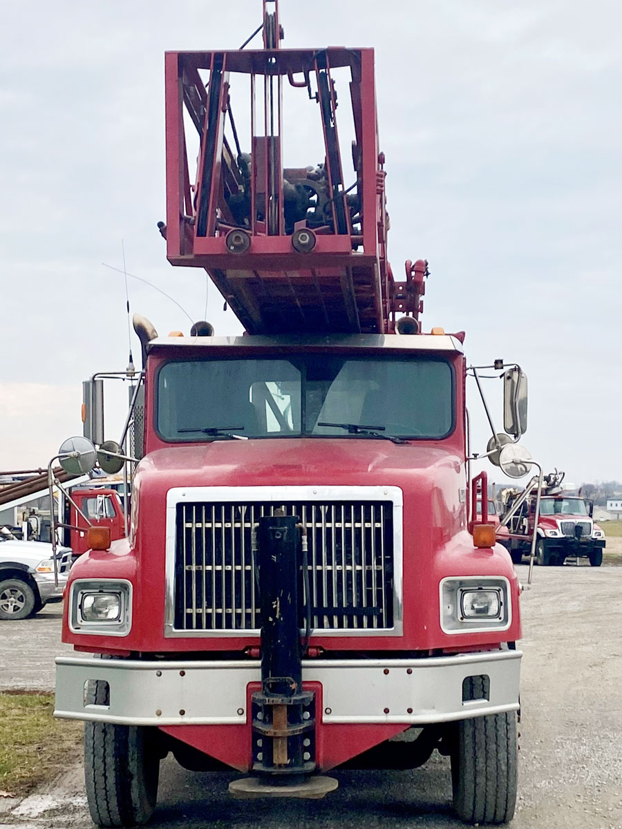 1999 International TH60 Water Well-Geothermal Drilling Rig